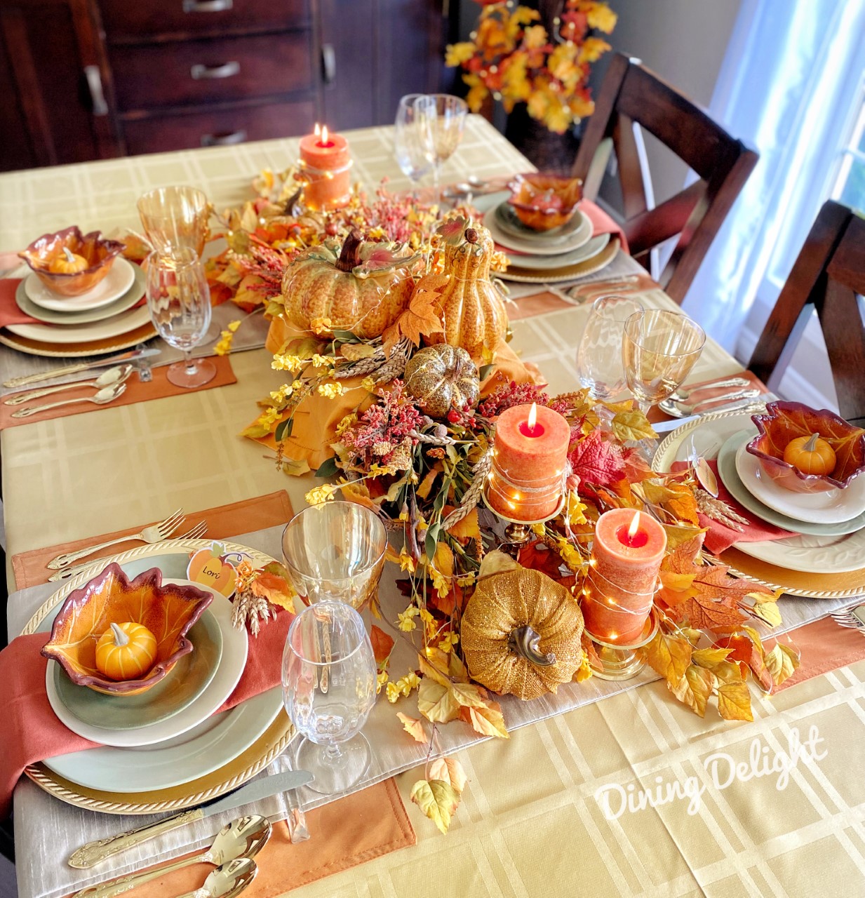 Dining Delight: Thanksgiving Tablescape for a Small Gathering