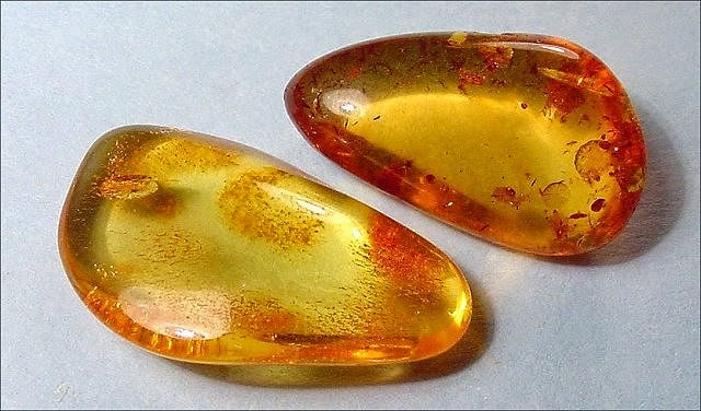 Fenomena Amber Biru Indonesia ~ Koleksi Batu Akik
