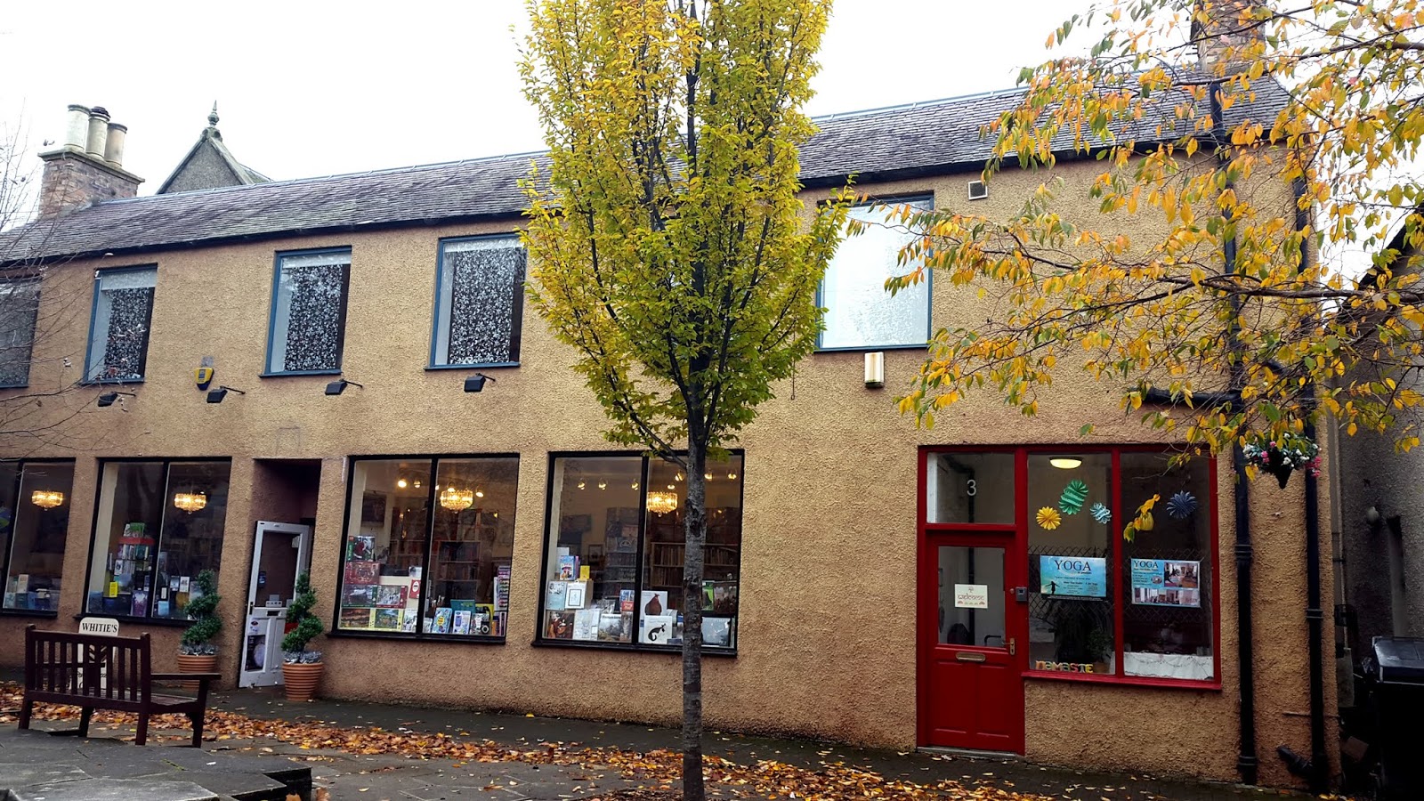 Visiting Scotland in the Fall. Part 1- Peebles.