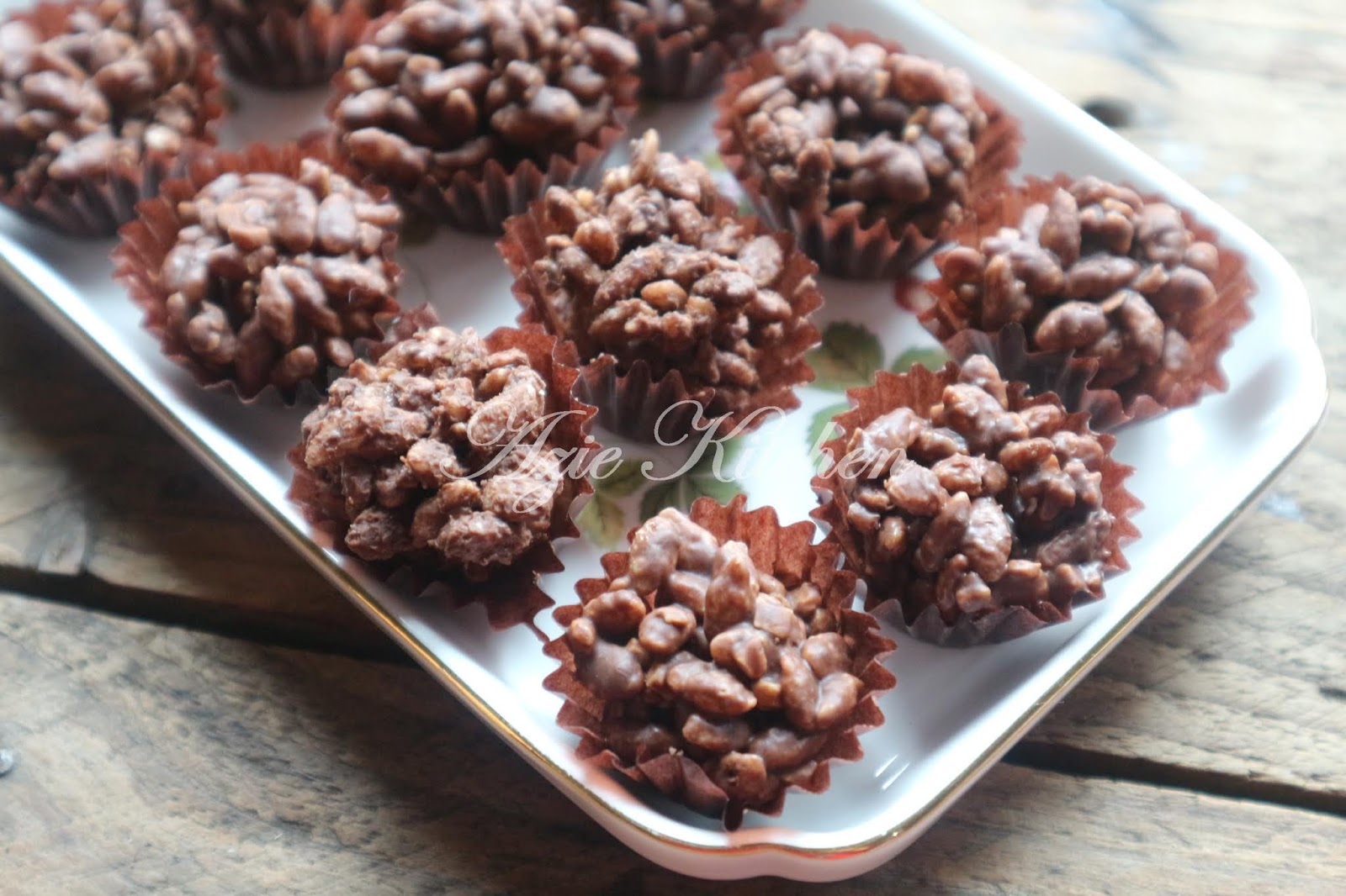 Chocolate Rice Puff Yang Sedap - Azie Kitchen