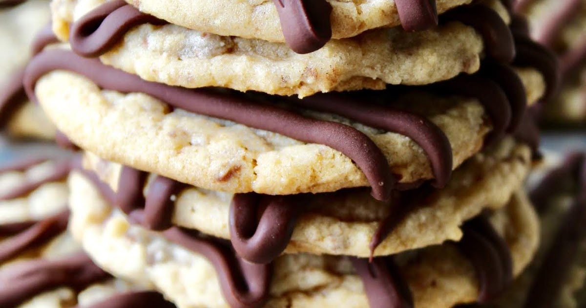 Chocolate-Drizzled Chewy Toffee Cookies