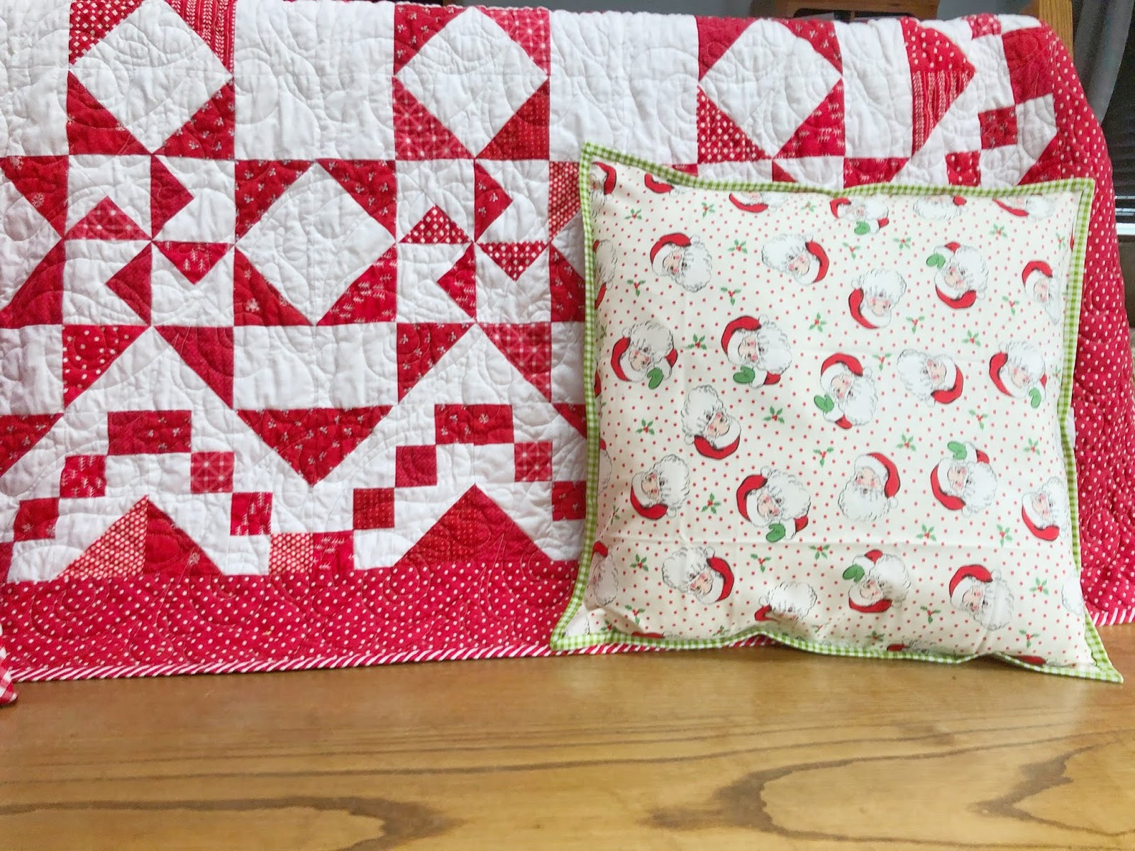 Free Tutorial: Easy Throw Pillow
