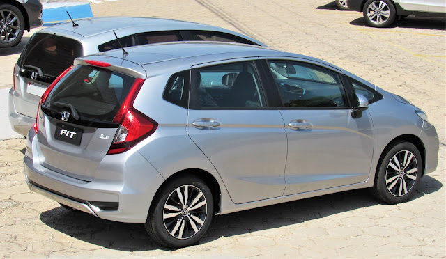 Honda Fit 2010 X 2020: o que mudou nos carros brasileiros em 10 anos?