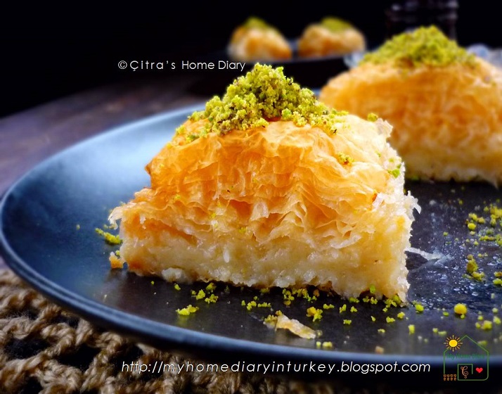 Citra's Home Diary: Laz böreği / Turkish Custard Pastry Dessert