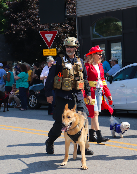 A Shot in the Light: Northport (Michigan) Dog Parade 2018