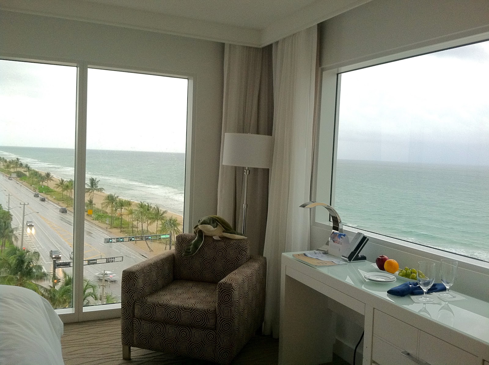 The B Ocean Resort - Check-In Florida - The World of Deej