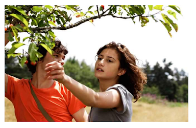 10 Reasons Why We Never Forget Our First Love