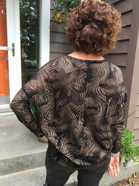 Made by a Fabricista: A Mesh Knit Top for Fall