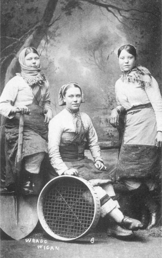 Rare Photographs of Victorian Women in Working Clothes ~ Vintage Everyday