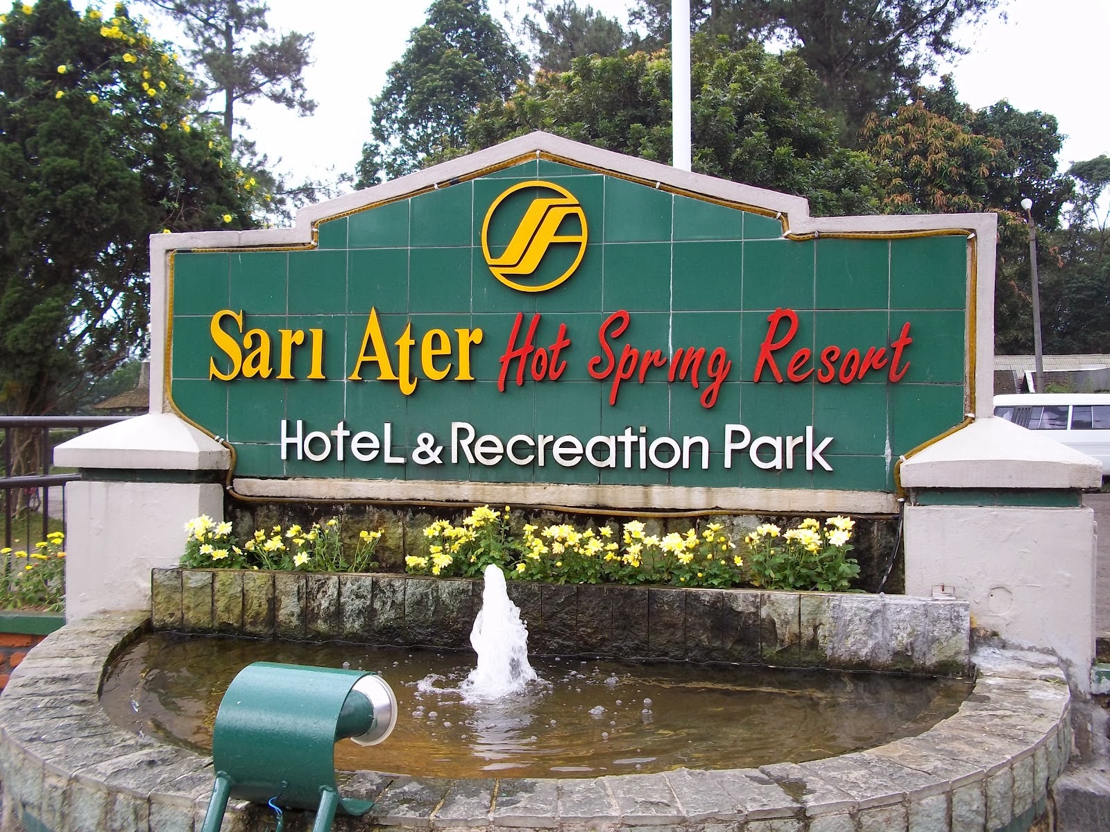 Bimex Travel: Bandungs Volcano and Hot Springs