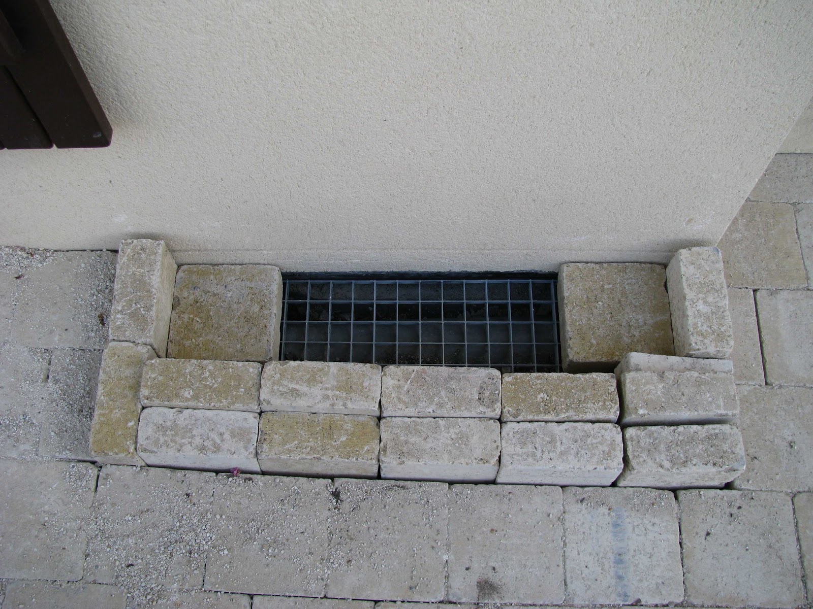 Je fais construire ma maison: Courettes anglaises (suite) 1/4