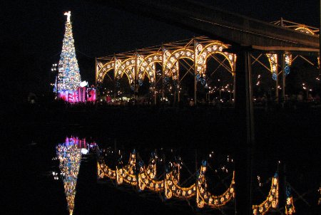Disney Avenue: Remembering Epcot's Lights of Winter Holiday Display