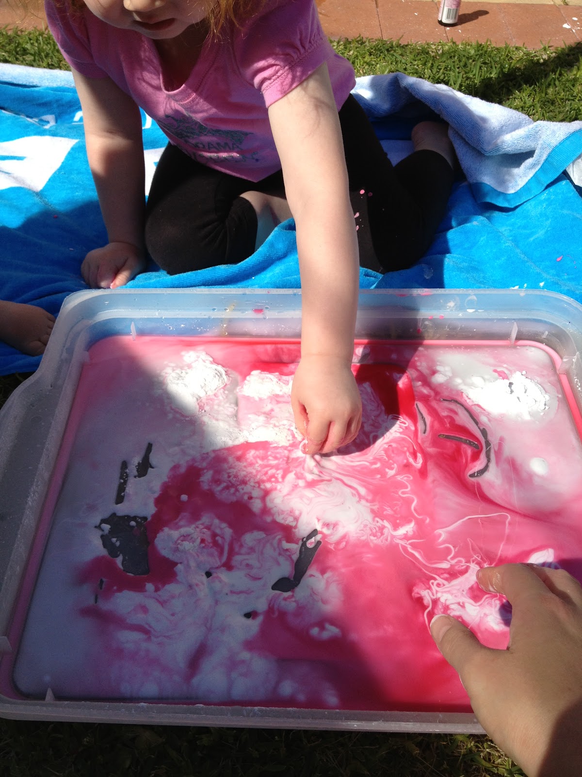 Playing and Learning Begins at Home: Discover wet and dry = sensory play