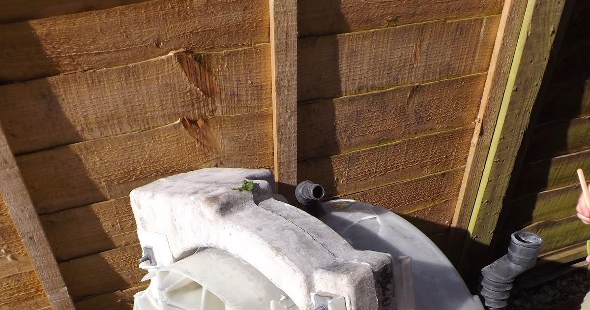 Bushcraft Education : Adapt and Improvise; washing machine BBQ