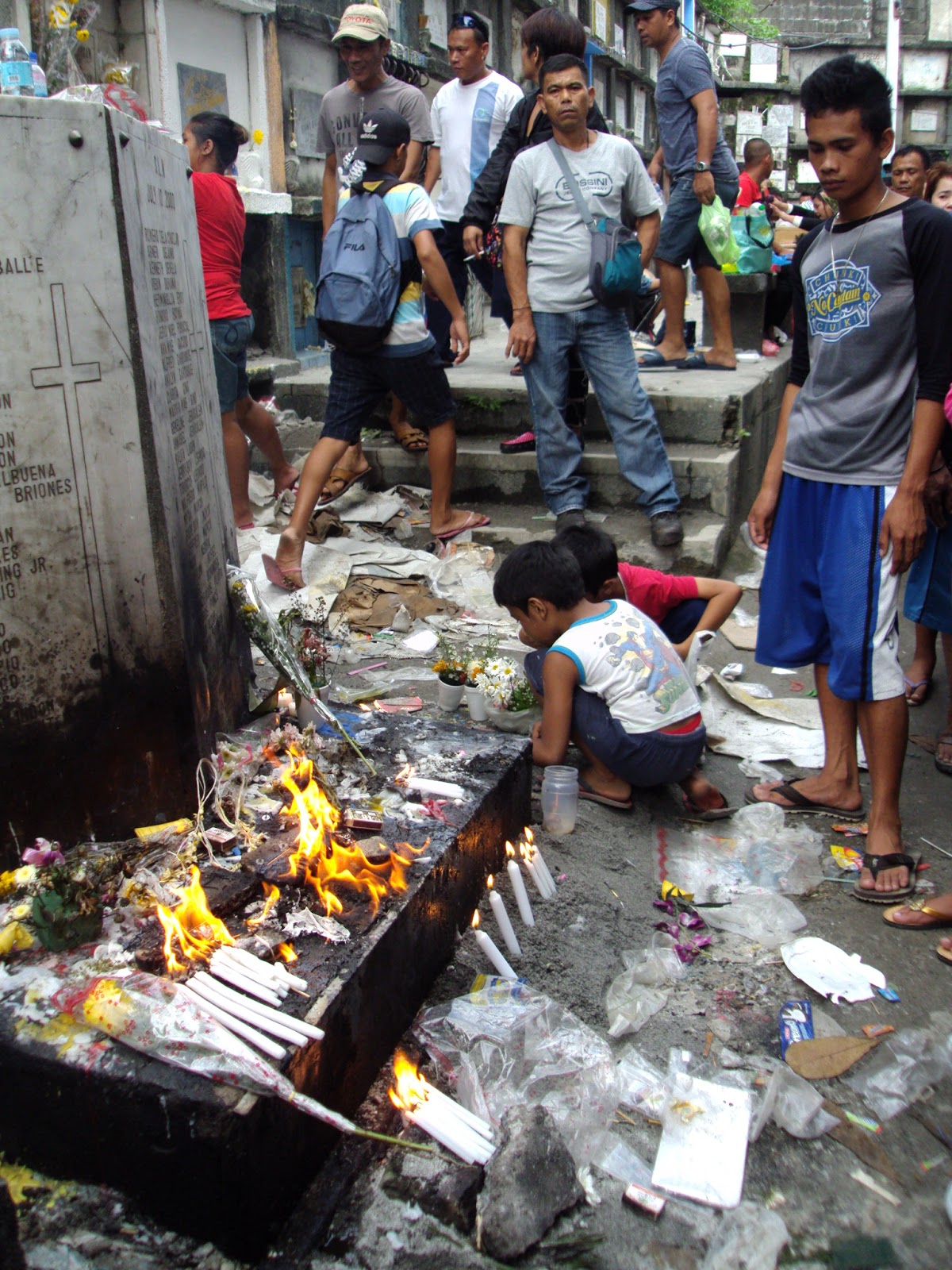 EcoWaste Coalition Decries Perpetual Undas Littering in Cemeteries ...