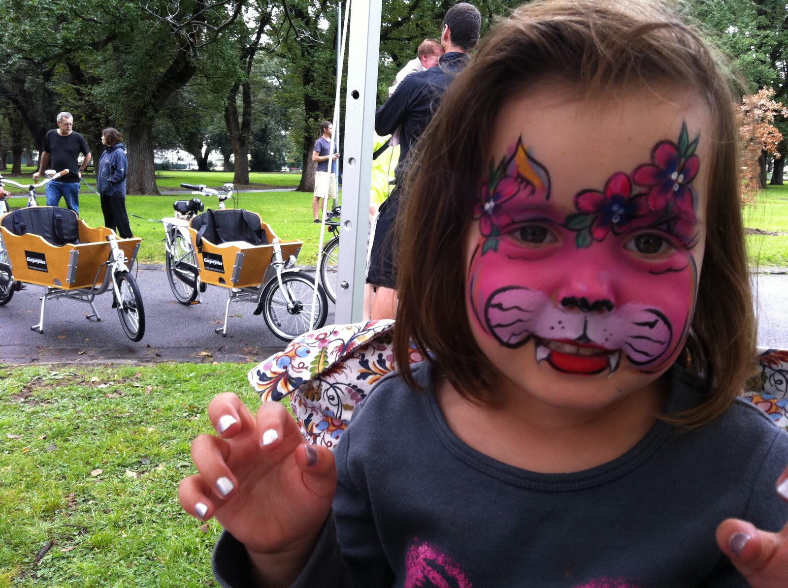 We Love Face Painting!: We Love Face Painting for Dutch Cargo Bikes!!