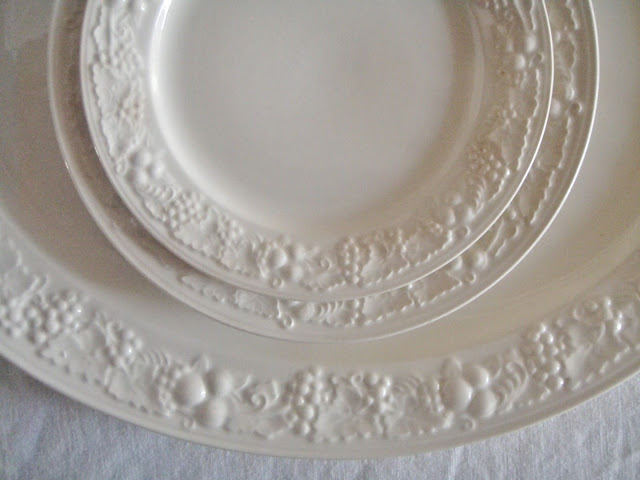 Cabin & Cottage : Old Ivory China