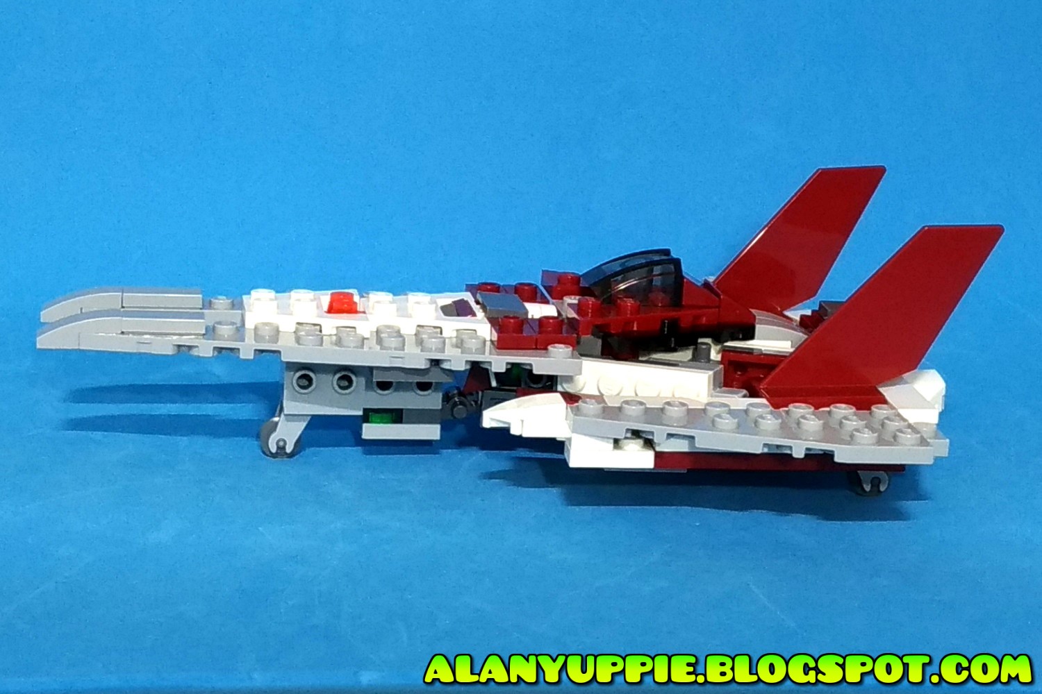 Alanyuppie's LEGO Transformers: Video Tutorial: Transformer Space jet ...