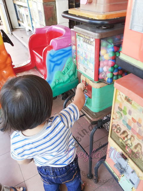 Adam Main Tikam -Tikam - Nieyl's Life Story