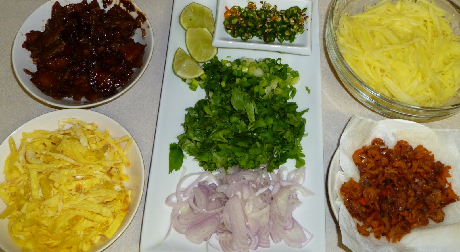 Lights, Camera, Eat!!!: Kow Pad Kapi ข้าวคลุกกะปิ (shrimp paste fried rice)