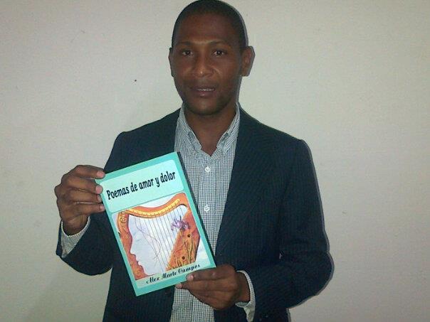 Locutor Alex Marte Campos pone a circular "Poemas de Amor y Dolor" en ...