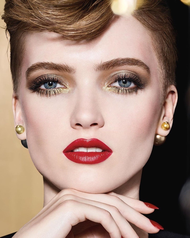 Últimas Tendencias: Ruth Bell deslumbra en la campaña Dior Makeup ...