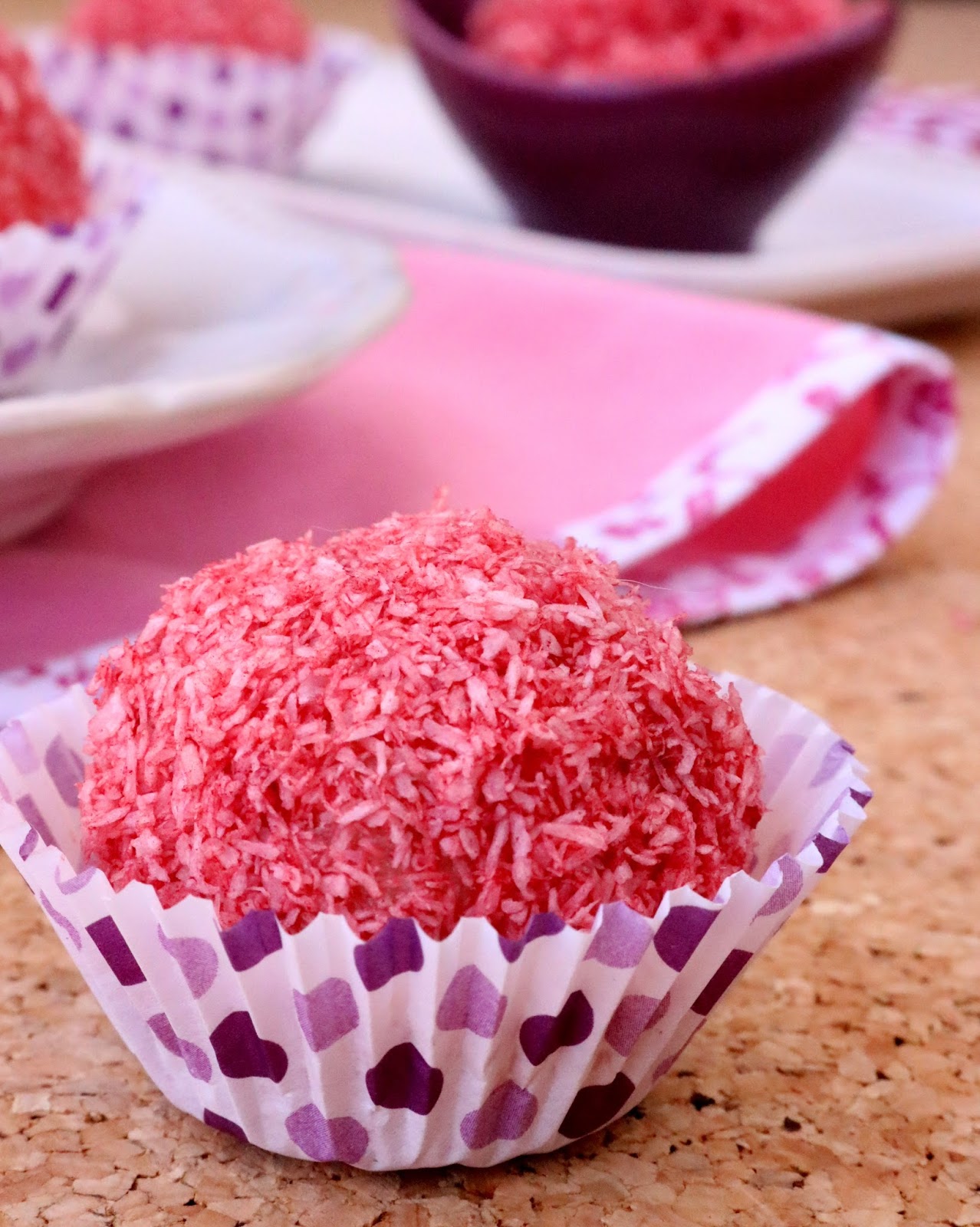 Nárwen's Cuisine - Sabores do Mundo : Beijinhos Cor-de-Rosa