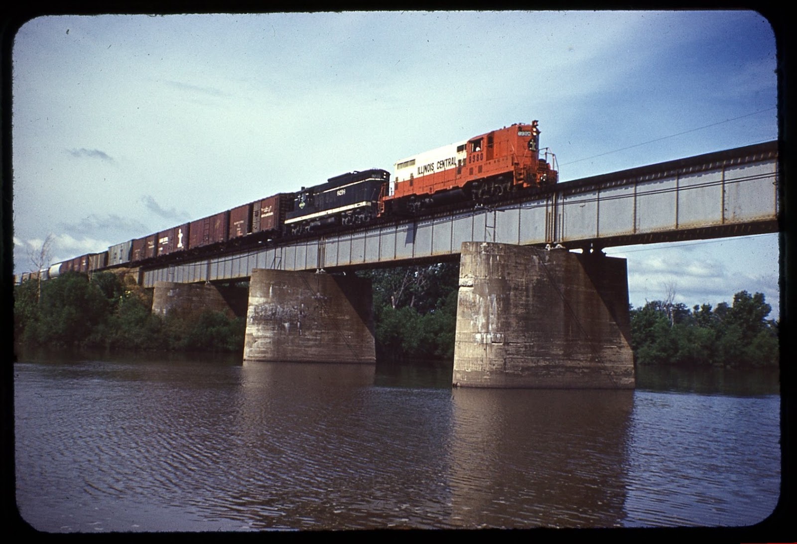Industrial History: CN+DT/IC over Sangamon River in Decatur Illinois