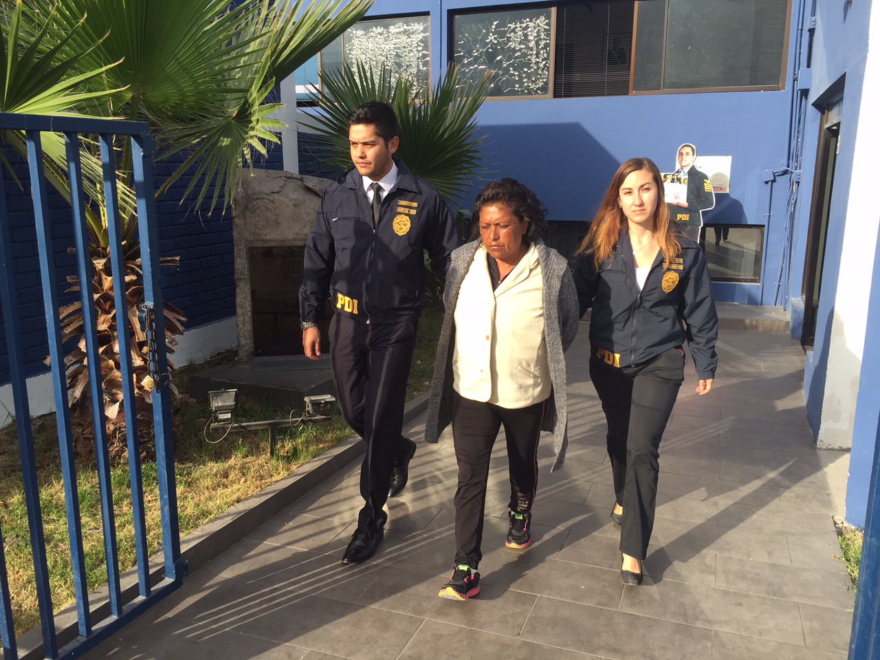 Así Surgen...: PDI detiene a una mujer por comercializar pastillas ...