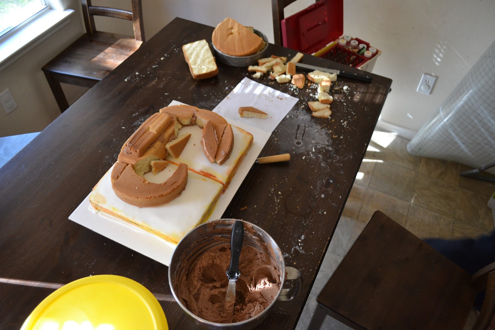 Hyde's Creations: Dragon Cake Tutorial