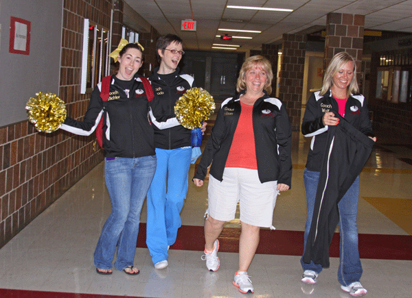 Winnetonka Cheer: Lock-In Photos..