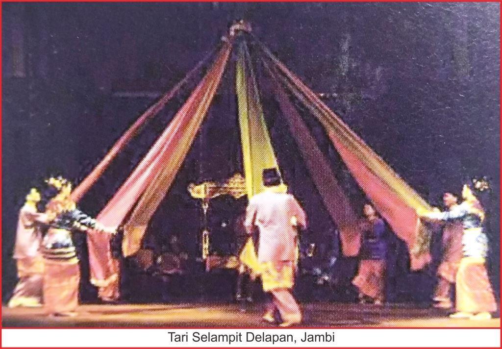 Tarian Sekapur Sirih & Tari Selampit Delapan