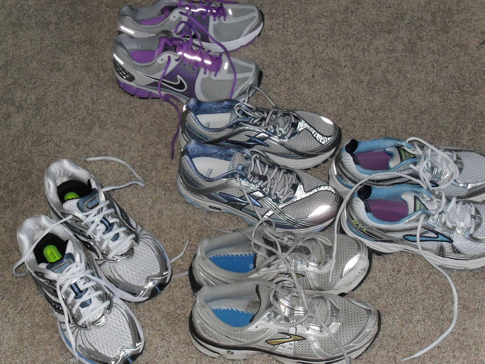Run for Fun: Loop Swoop and Pull - Tying Your Shoes and My First Giveaway