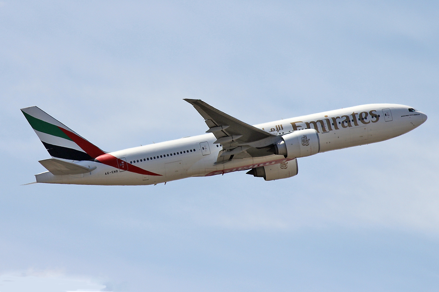 Perth Airport Spotter's Blog: Emirates EK424/425 today 'Daylight Arr & Dep'