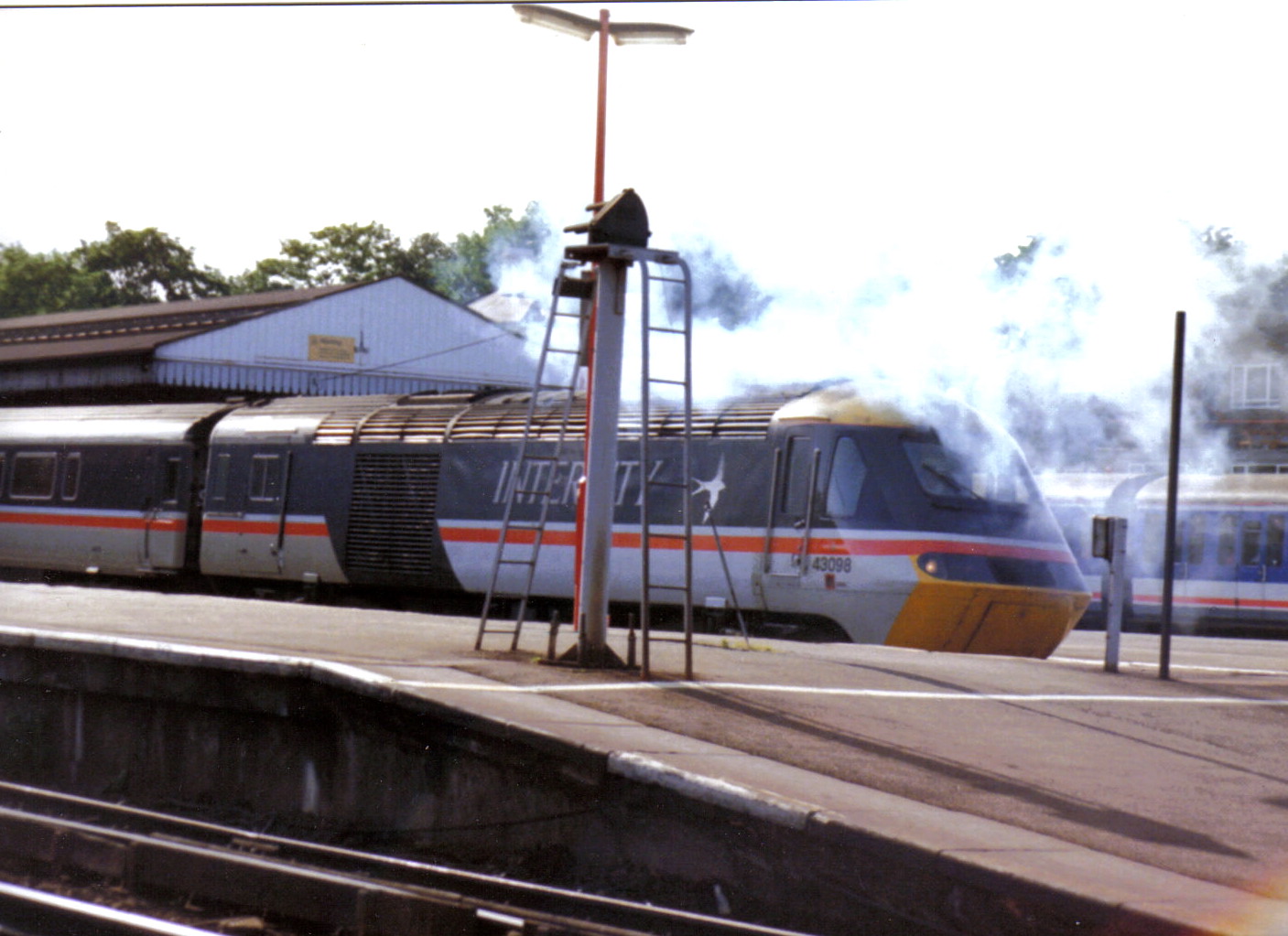'Along These Tracks' Train Photos Site : Photo Smoky Class 43098 Brel ...