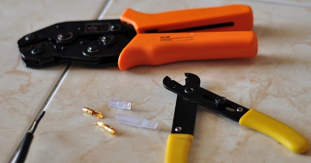 tacra's diy garage: How To Crimp Wires