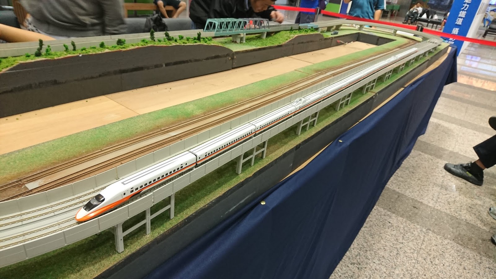 Jhan 個人模型製作工房 model toy making studio (^-^): KATO N scale 台灣高鐵Taiwan ...