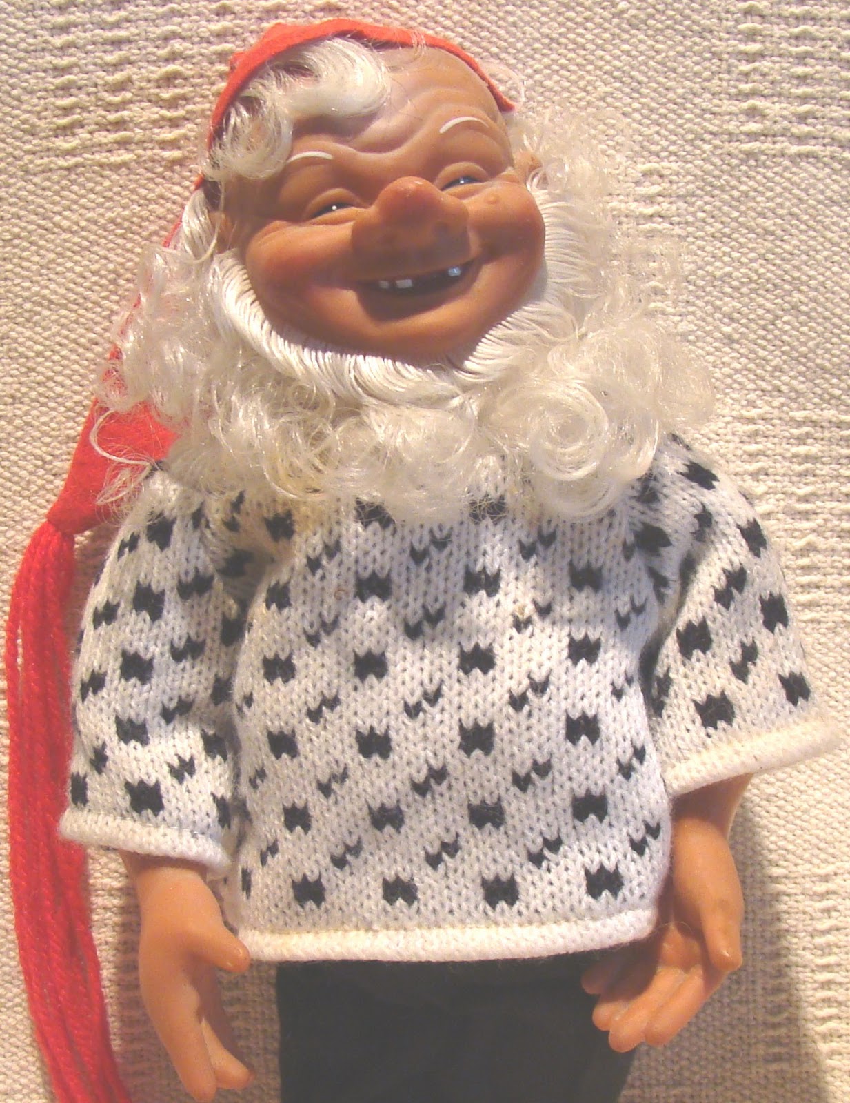 MyAtticsCharms: The Norwegian Arne Halse Nisse Santa Klaus Family!