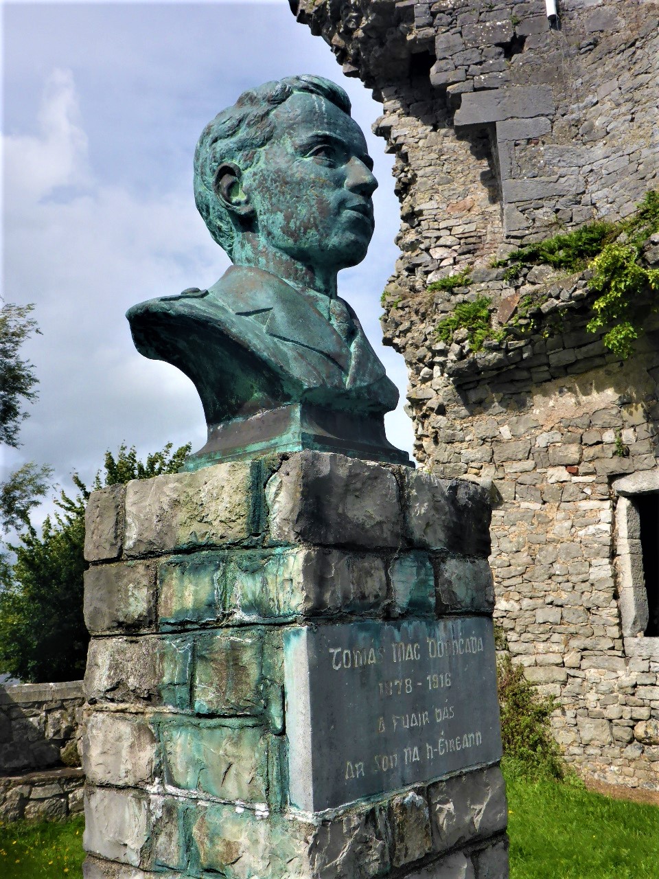 A Watery Circuit of the Hidden Heartland of Ireland