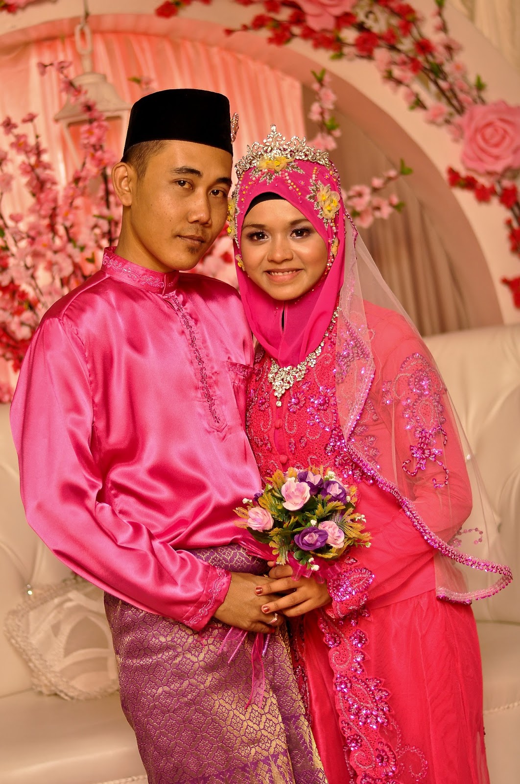 Majlis Pernikahan Tema Pink ~ BUTIK PENGANTIN DANIA