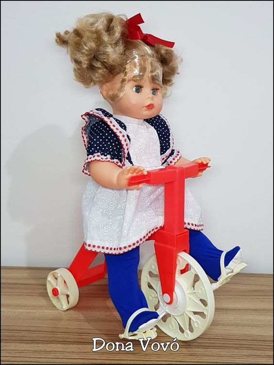 Dona Vovó: TIPPY, A BONECA TRAVESSA