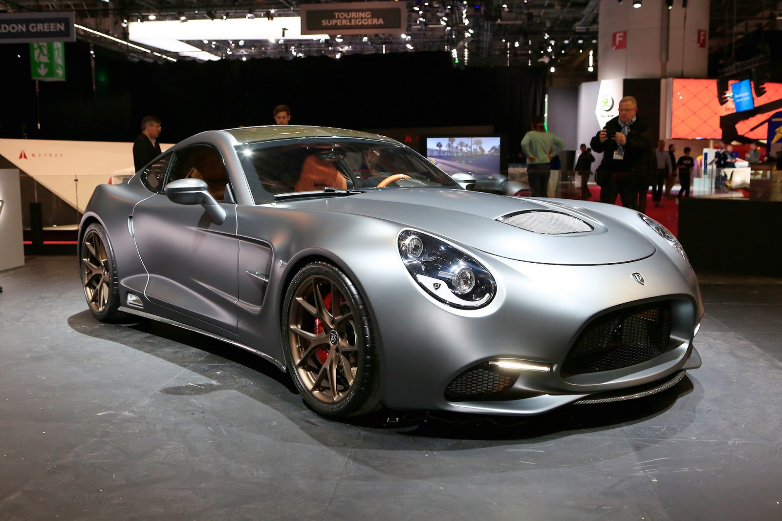 A new Italian smart hybrid supercar with high performace