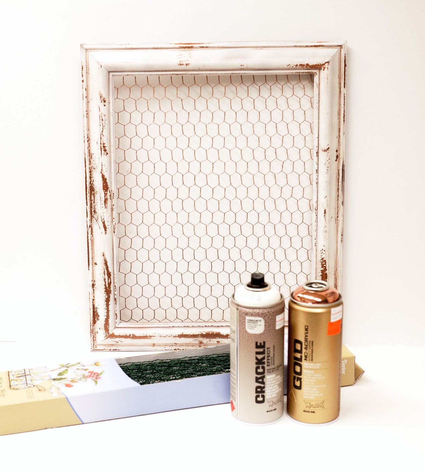 Ben Franklin Crafts and Frame Shop: DIY Chicken Wire Frame