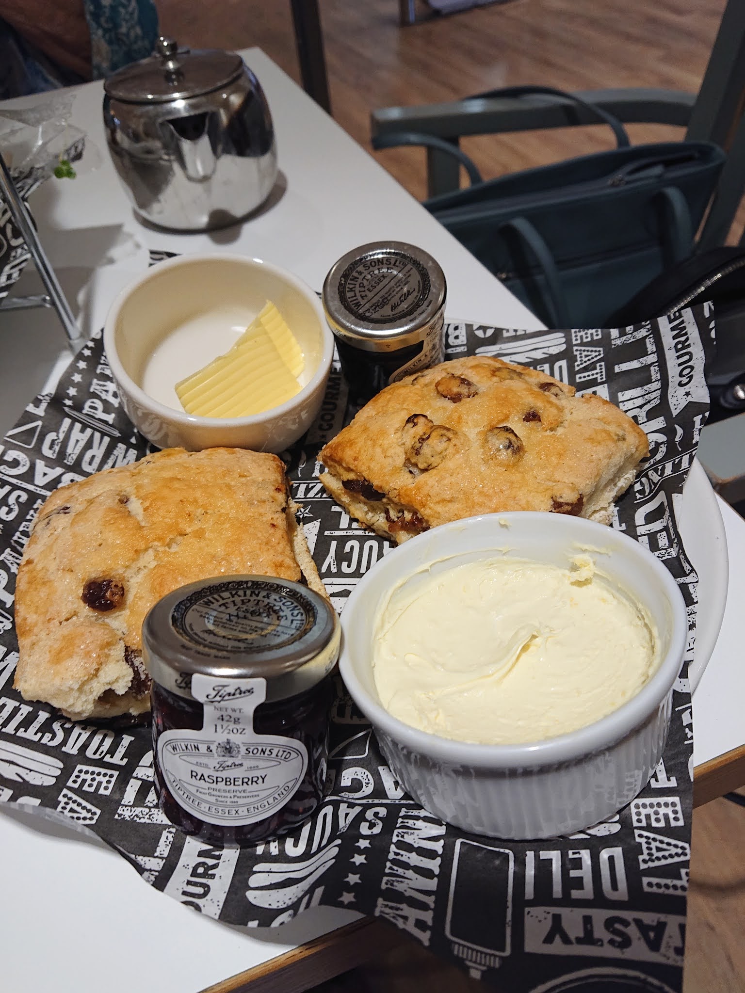 2teaornot2tea: Bargain afternoon tea at Morrisons cafe, Chingford London