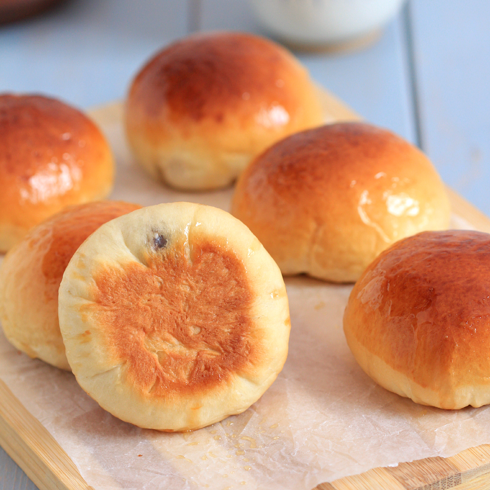 Mini char siu buns