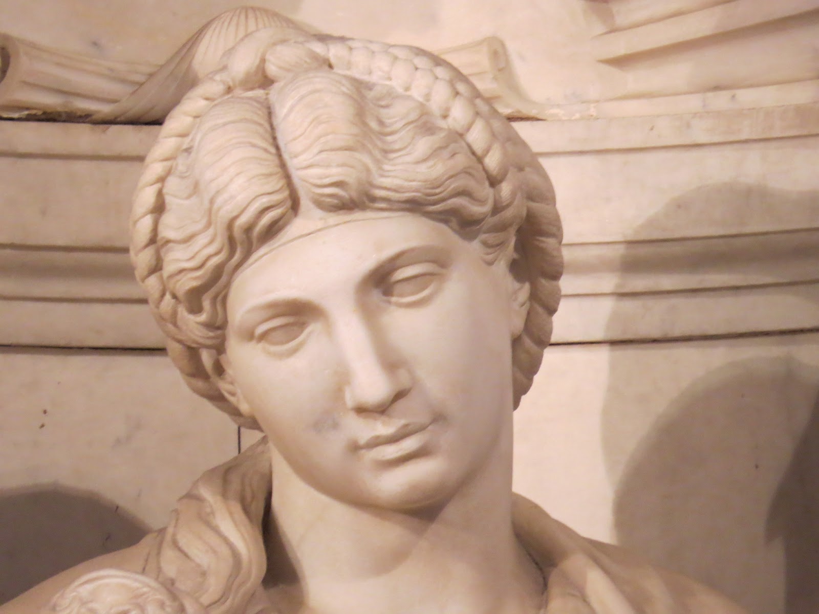 egida: Arte a latere