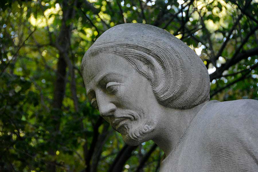 Club Morono: St Josephs Oratory Prayer Garden Montreal