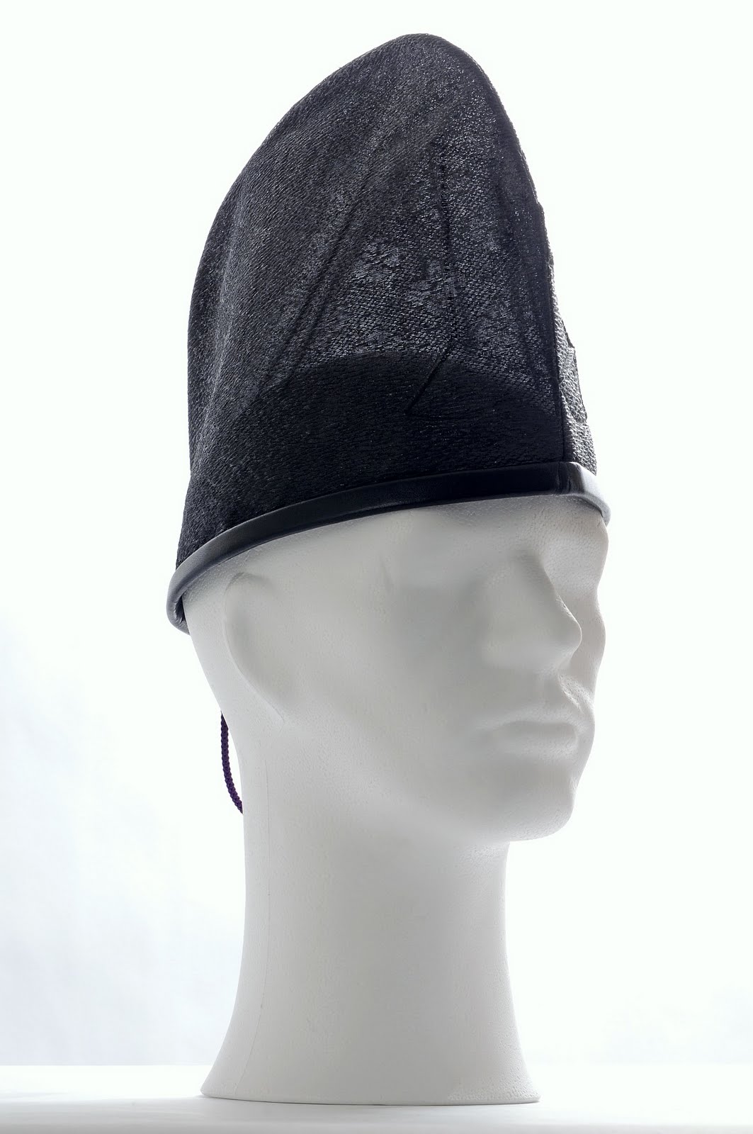 The Philippi Collection: Kanmuri (遠紋) and Eboshi (立烏帽子) - Headgear of ...