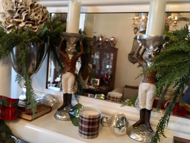 The Uptown Acorn: Heaux. Heaux. Heaux. {The Mantle}