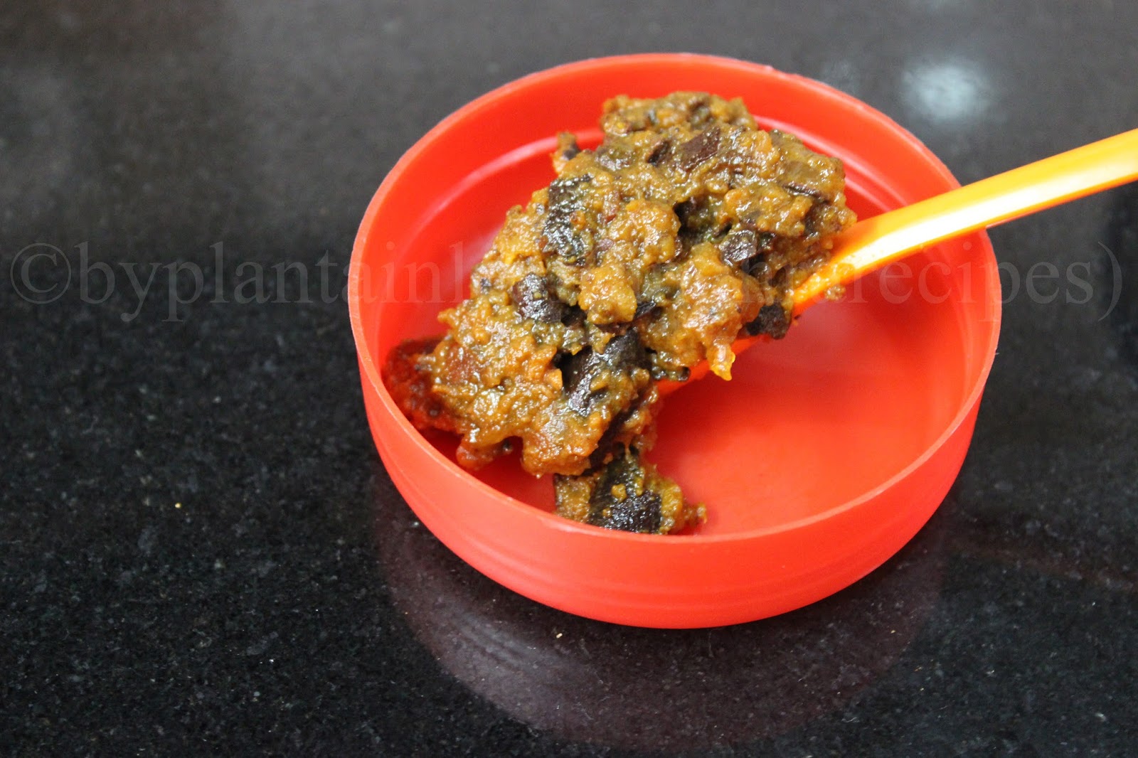 plantain leaf(Andhra Recipes): Chintakaya Pappucharu (Raw tamarind sambar)
